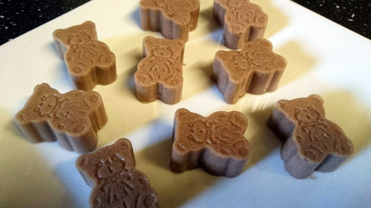 Choc Avocado Milkshake Gummy Bears | Simple Toddler Recipes